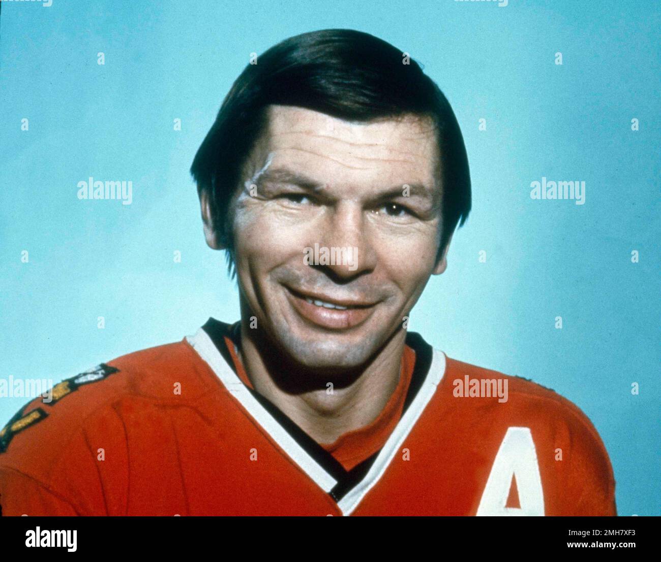 Chicago Blackhawks' Stan Mikita (21) is pictured in 1974. (AP Photo/CP ...