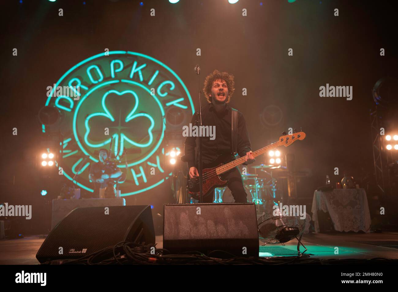 Dropkick murphys guitarrist hi-res stock photography and images - Alamy