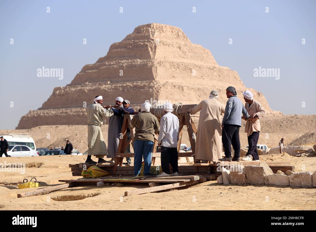 Saqqara, Egypt. 26th Jan, 2023. People work at an archaeological ...