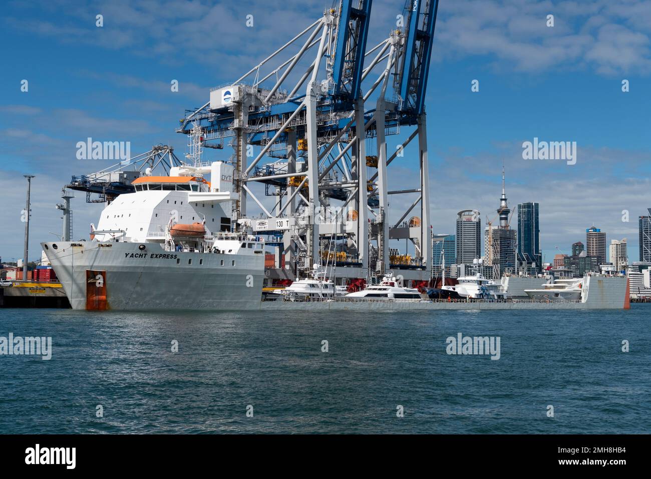 "Sinking ship" Yacht transprt vessel Yacht Express loading at Ports of ...