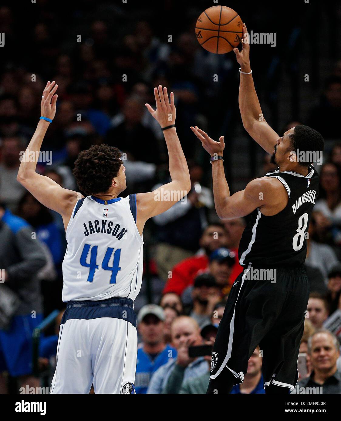 Brooklyn Nets guard Spencer Dinwiddie (8) attempts a shot as Dallas ...