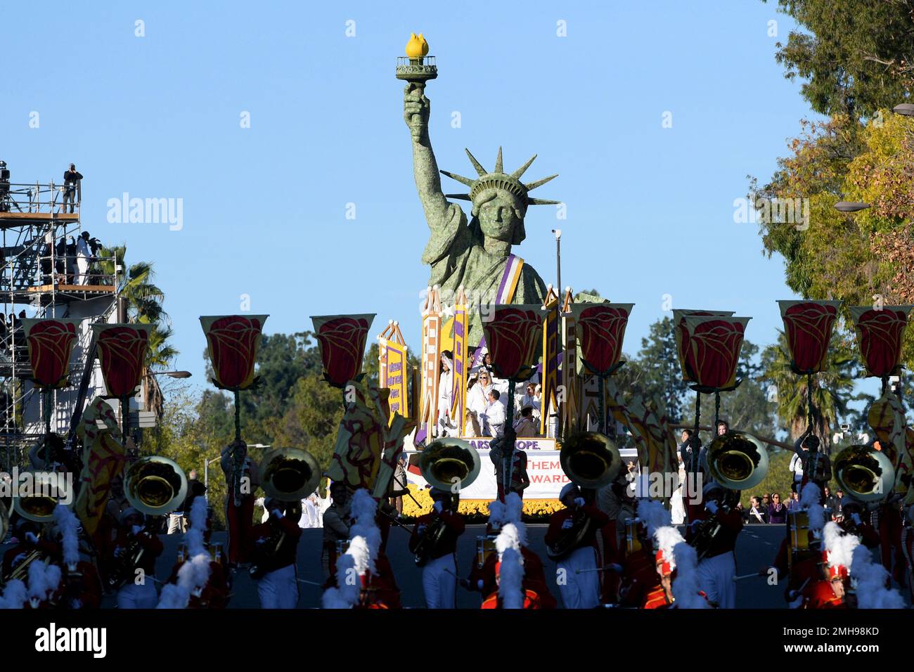 The Pasadena Celebrates 2020 float makes its way along the parade route ...