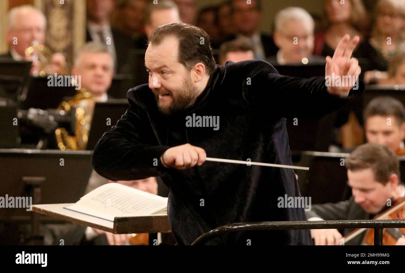 Latvian conductor Andris Nelsons conducts the Vienna Philharmonic ...