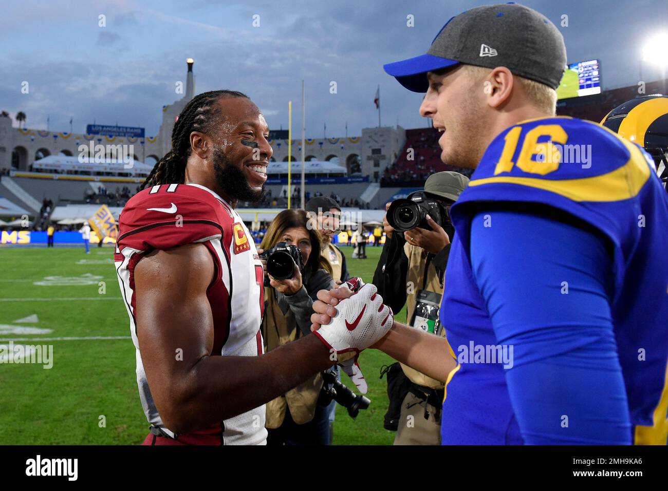 Arizona Cardinals wide receiver Larry Fitzgerald greets Los Angeles ...