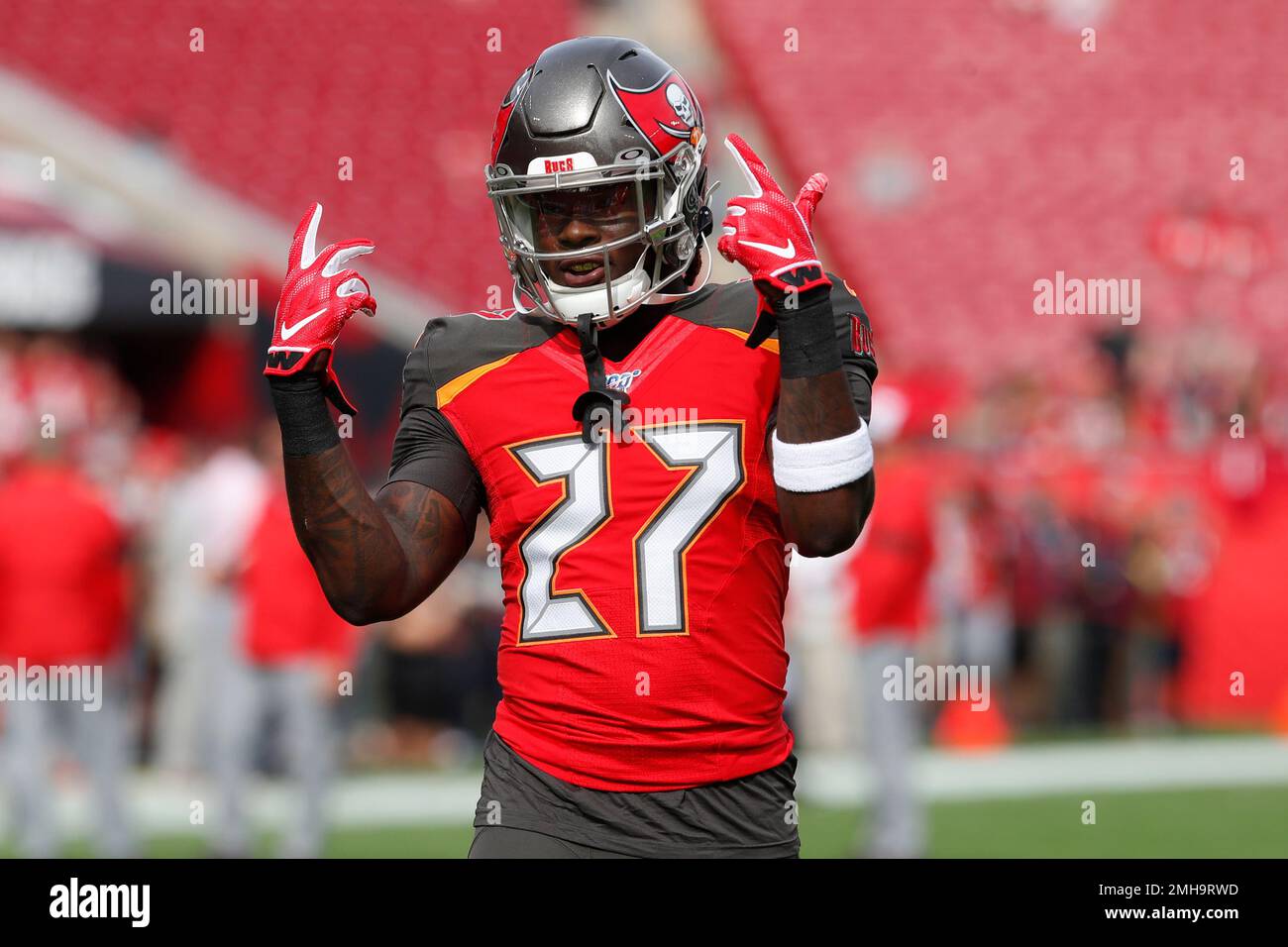 Tampa Bay Buccaneers running back Ronald Jones II (27) before an NFL ...