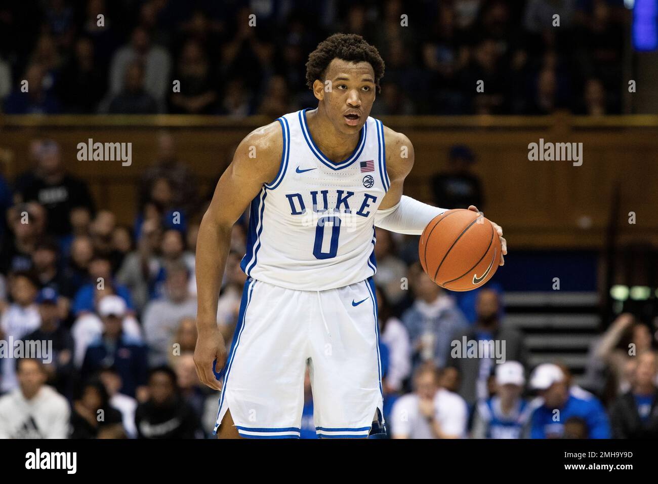 Duke's Wendell Moore Jr. (0) handles the ball during an NCAA college ...