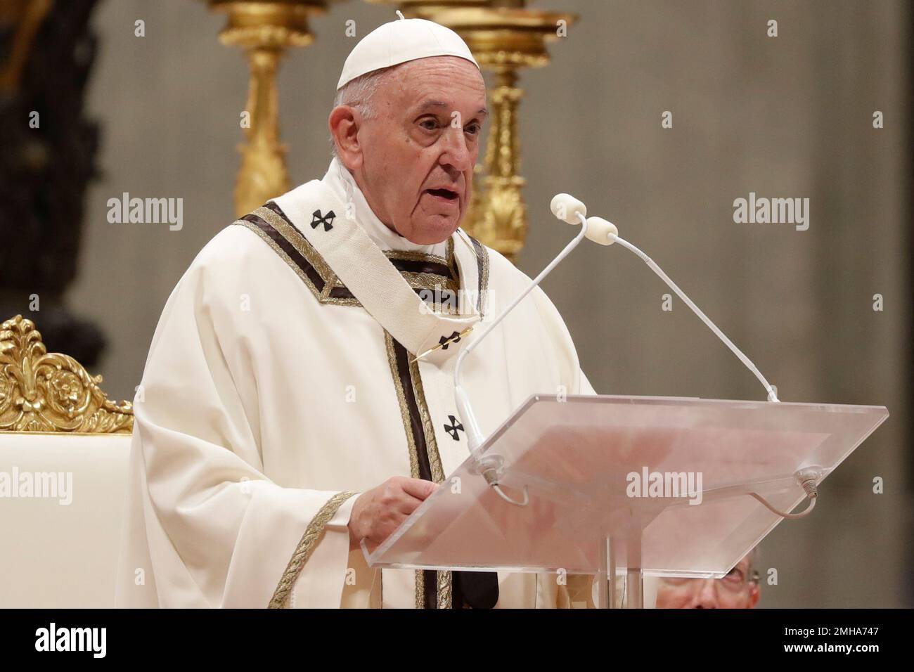 Pope Francis celebrates Christmas Eve Mass in St. Peter's Basilica at ...