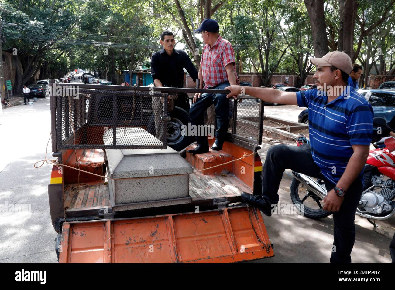 The coffin of Mario Pavon, one of the prisoners who died in a riot ...
