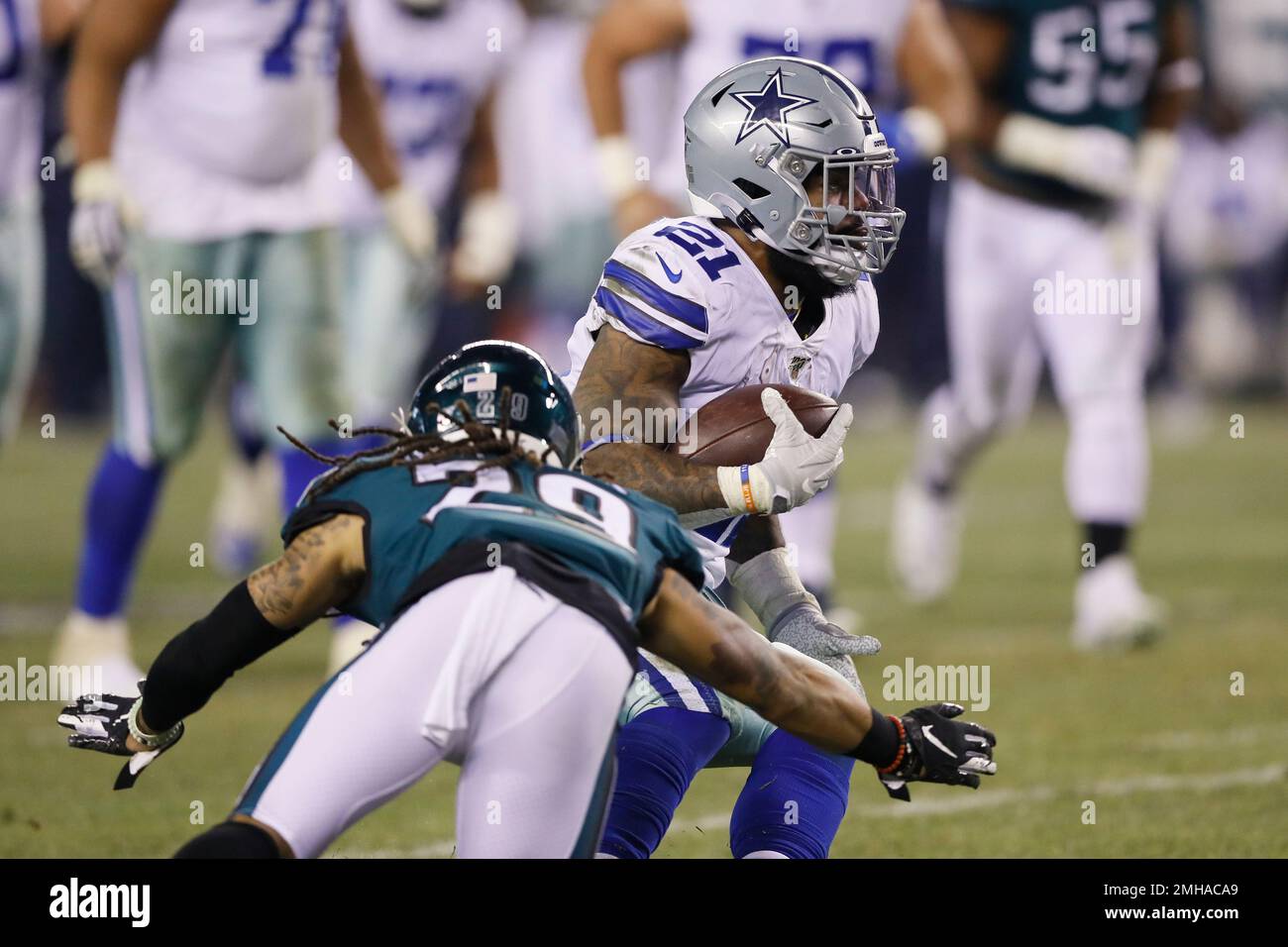 Dallas Cowboys running back Ezekiel Elliott in action during an NFL ...