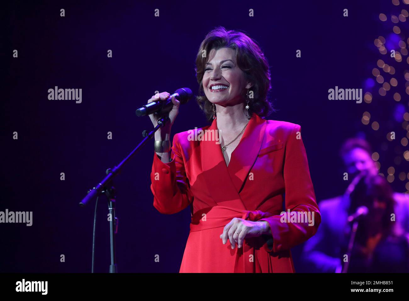 Amy Grant performs at Christmas at the Ryman at Ryman Auditorium, on ...
