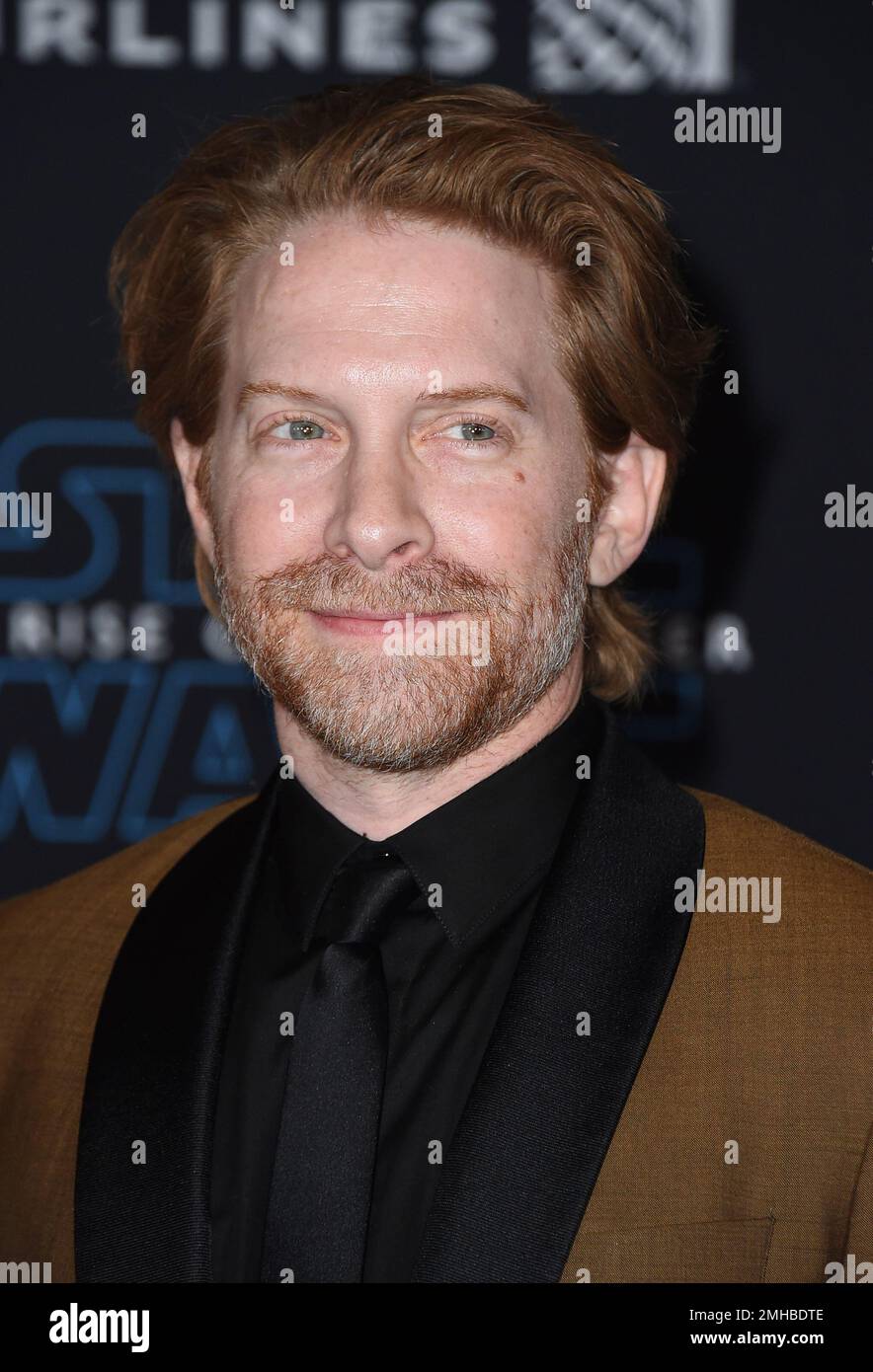 Seth Green arrives at the world premiere of "Star Wars: The Rise of ...