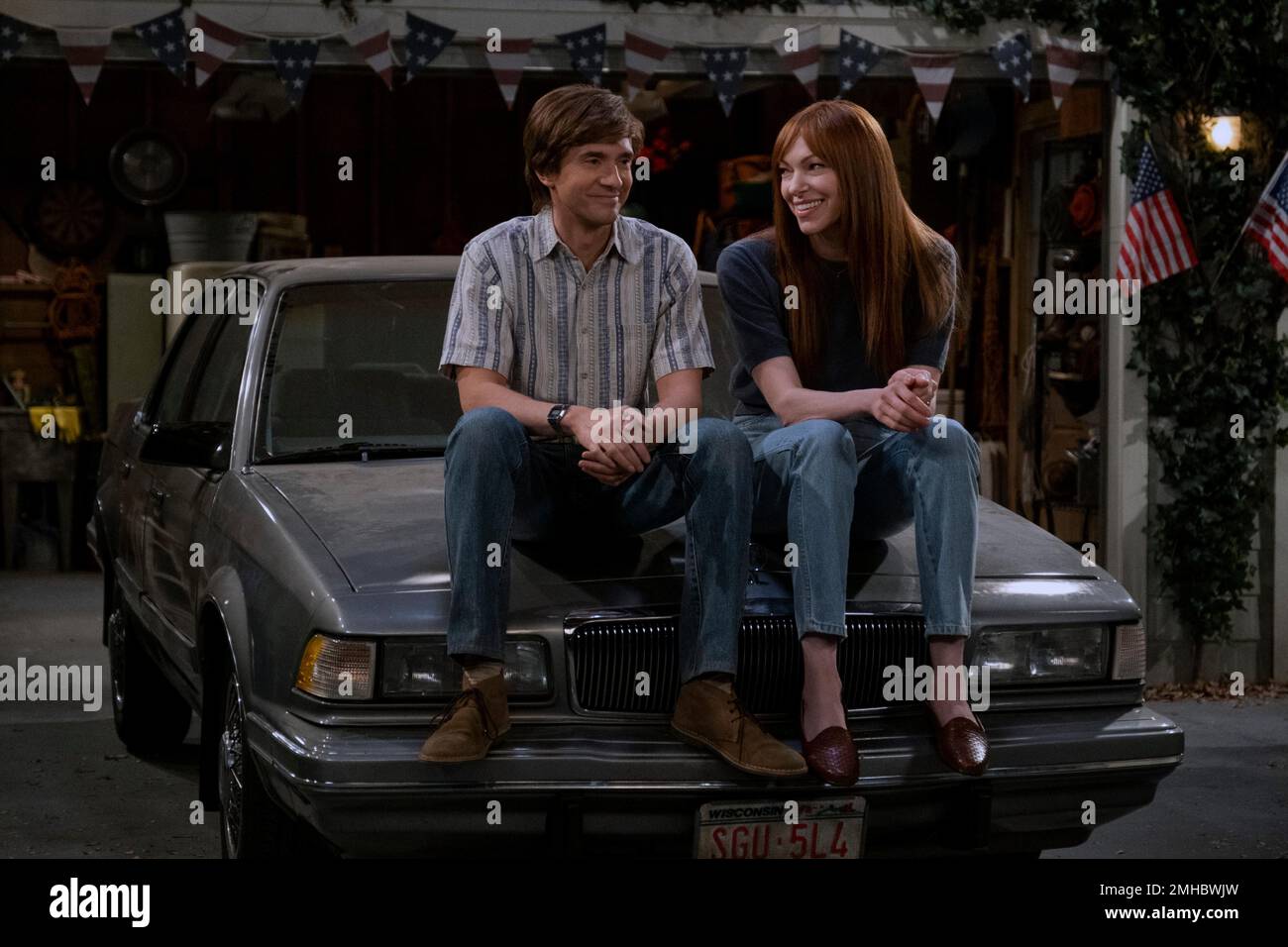 That ‘90s Show 2023 L To R Topher Grace As Eric Forman Laura