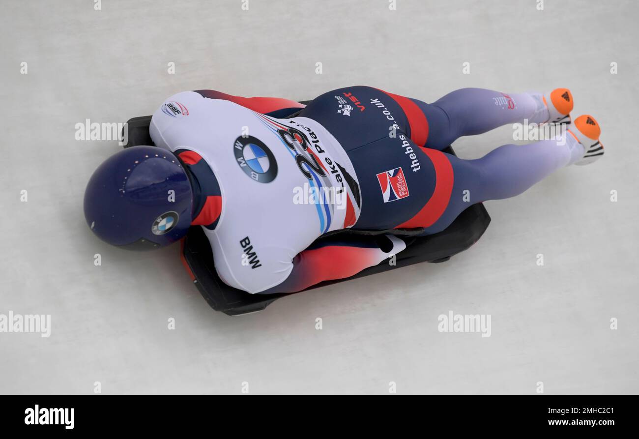 Craig Thompson, of Great Britain, takes a turn during the first run of ...