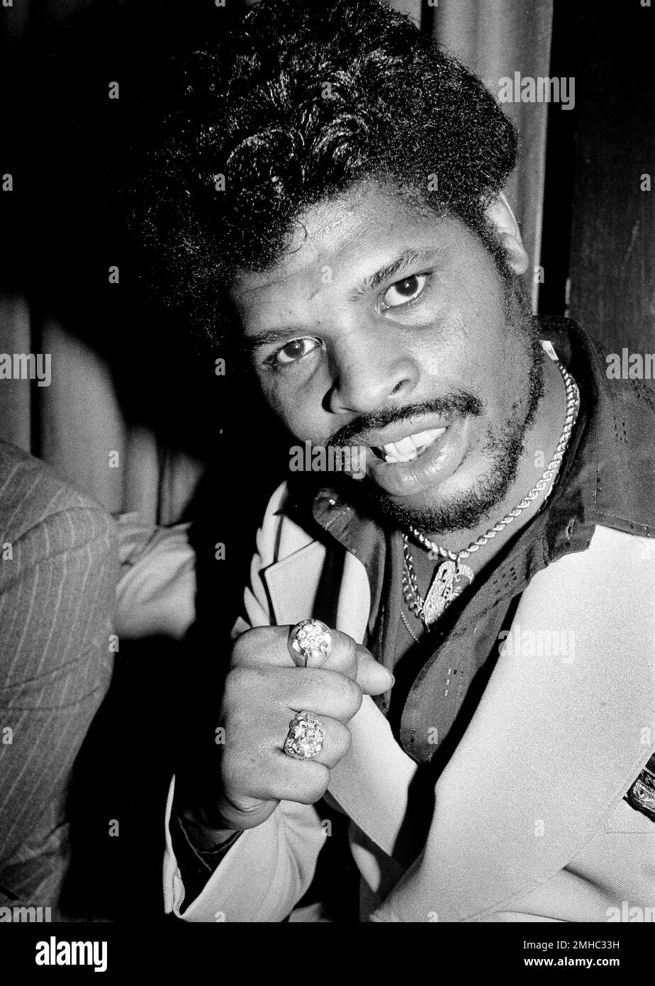 Former champions heavyweight boxer Leon Spinks shows off his new ...