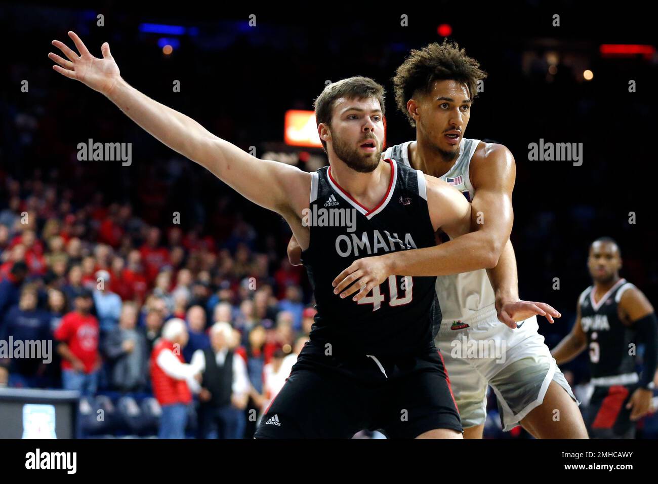Omaha forward Matt Pile (40) in the first half during an NCAA college ...