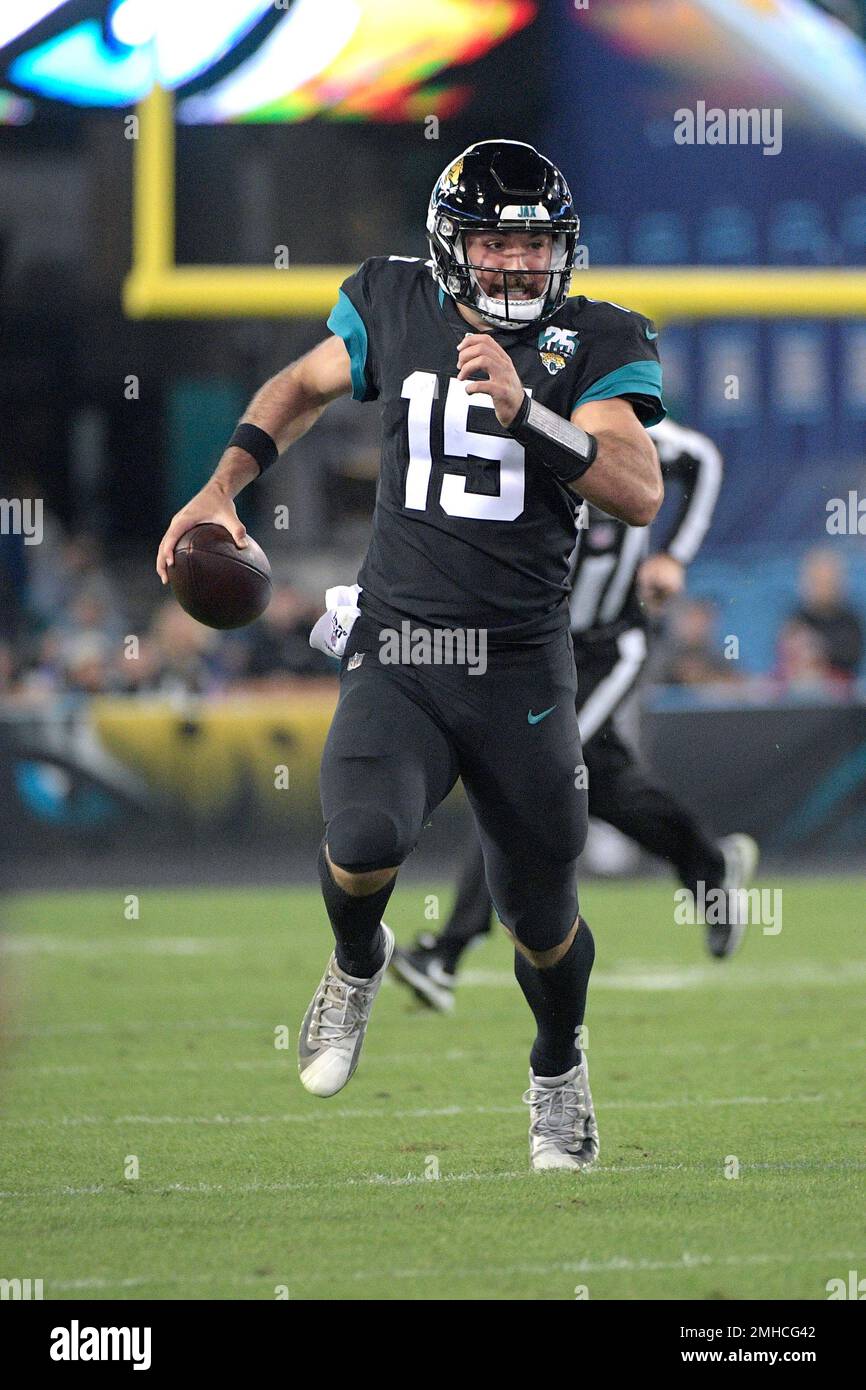 Jacksonville Jaguars quarterback Gardner Minshew (15) scrambles for ...