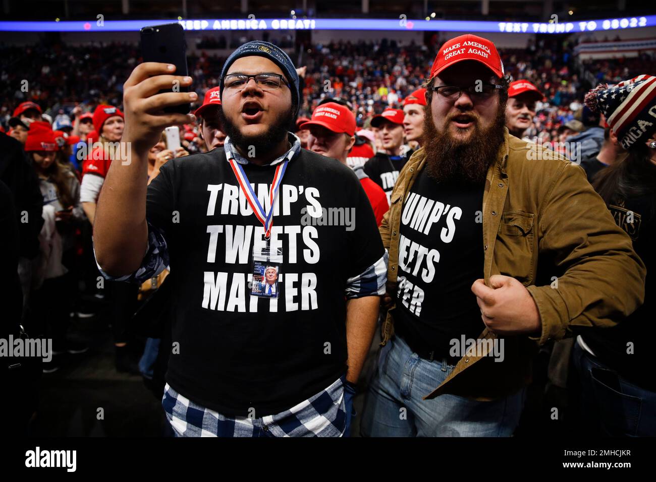 Attendees chant ahead of a President Donald Trump campaign rally in ...