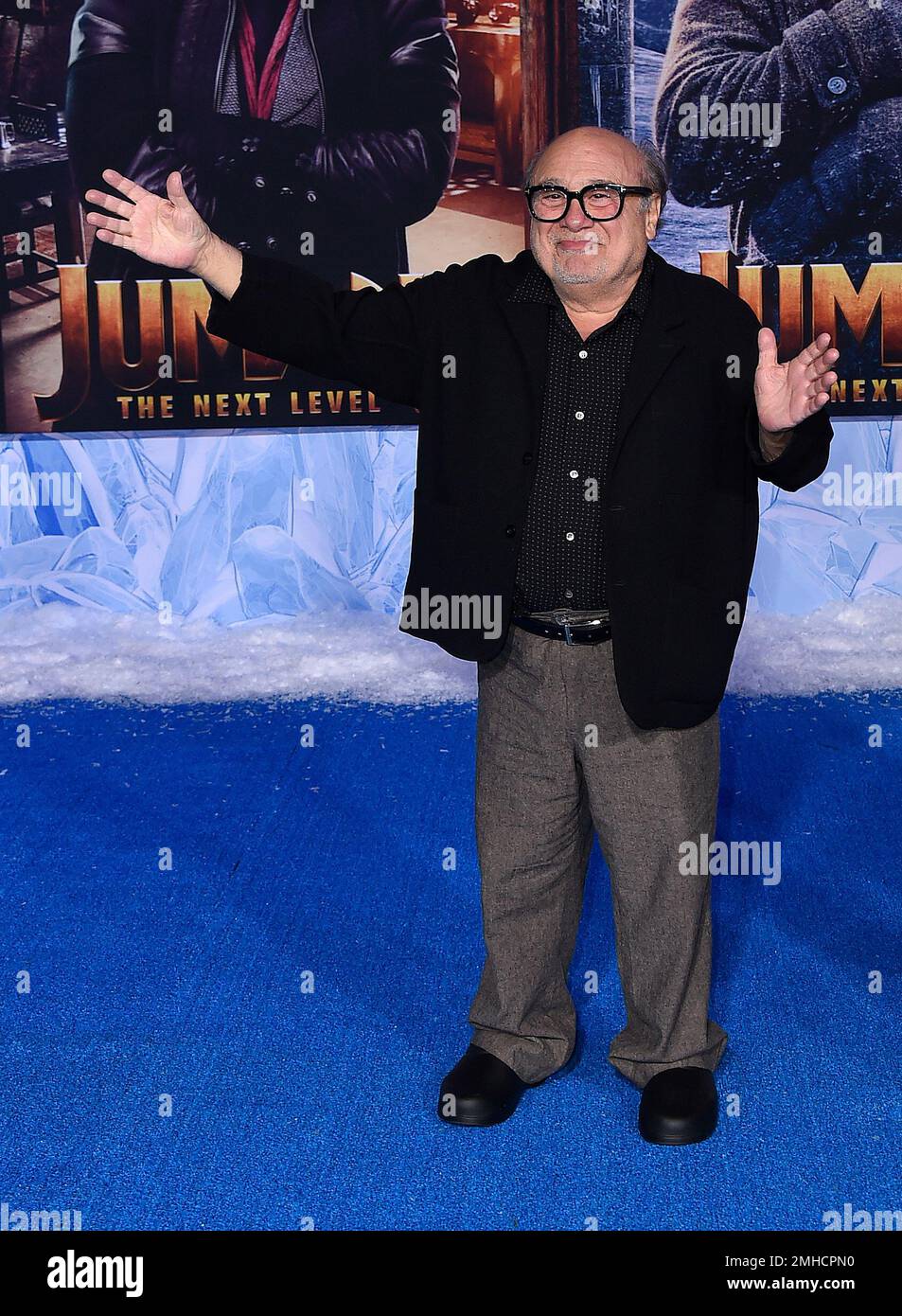 Cast member Danny DeVito arrives at the Los Angeles premiere of ...
