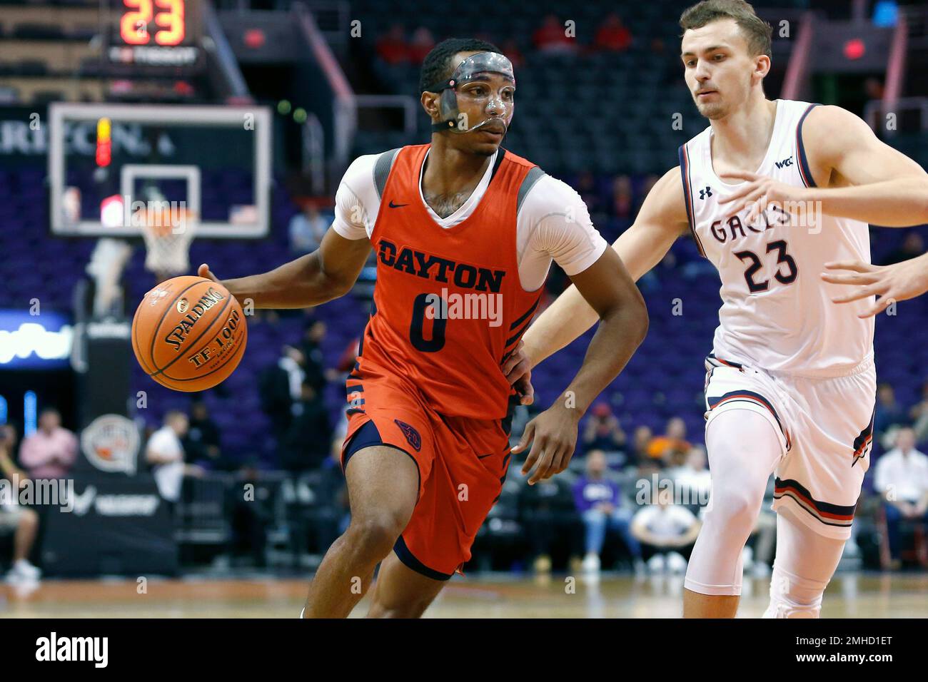 Dayton guard Rodney Chatman (0) drives to the basket as Saint Mary's ...