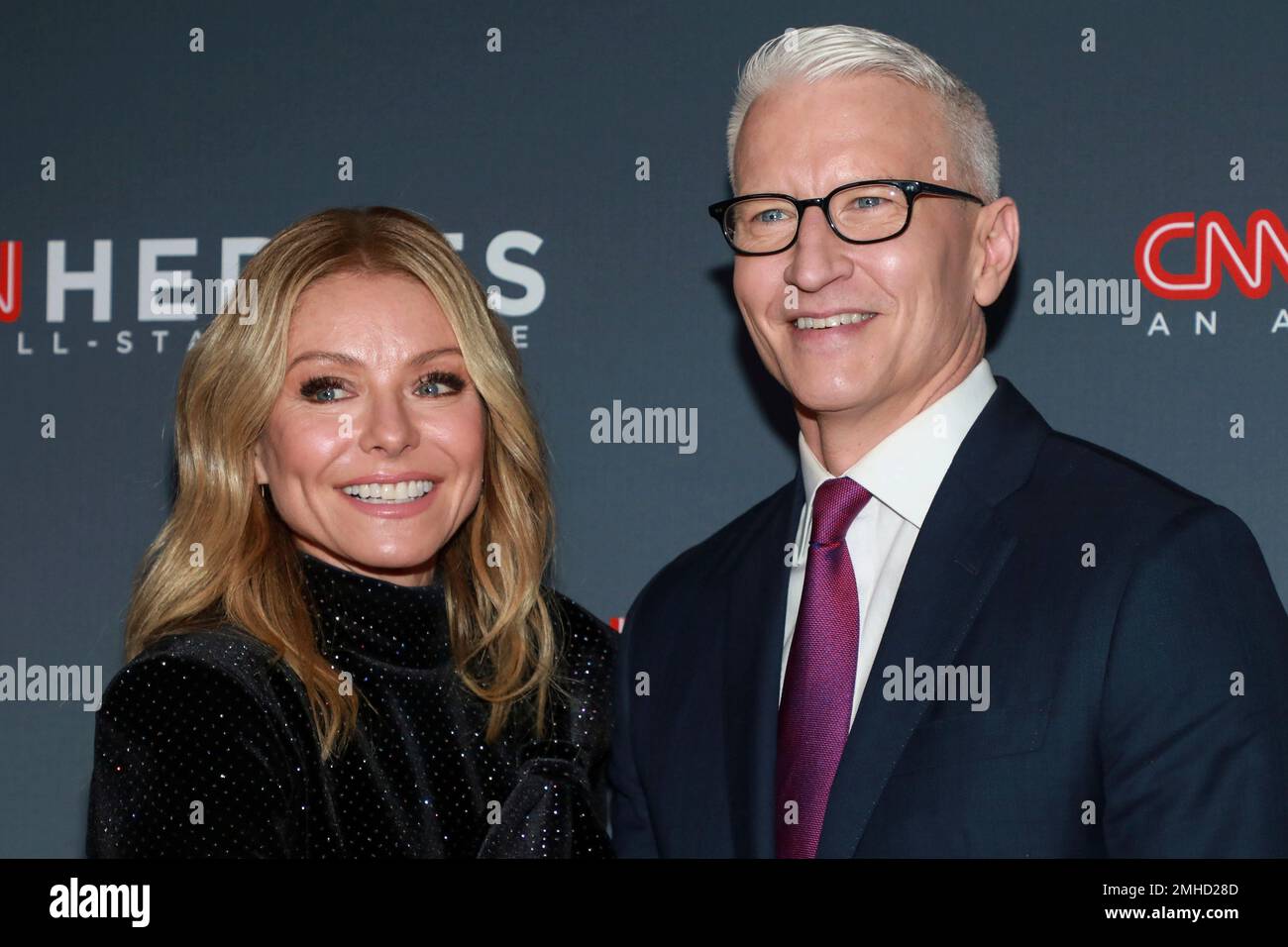 Kelly Ripa and Anderson Cooper attend the 13th annual CNN Heroes: An ...