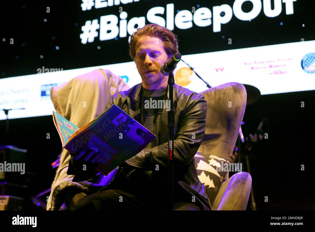 Seth Green reads a bedtime story on stage at "The World's Biggest Sleep ...