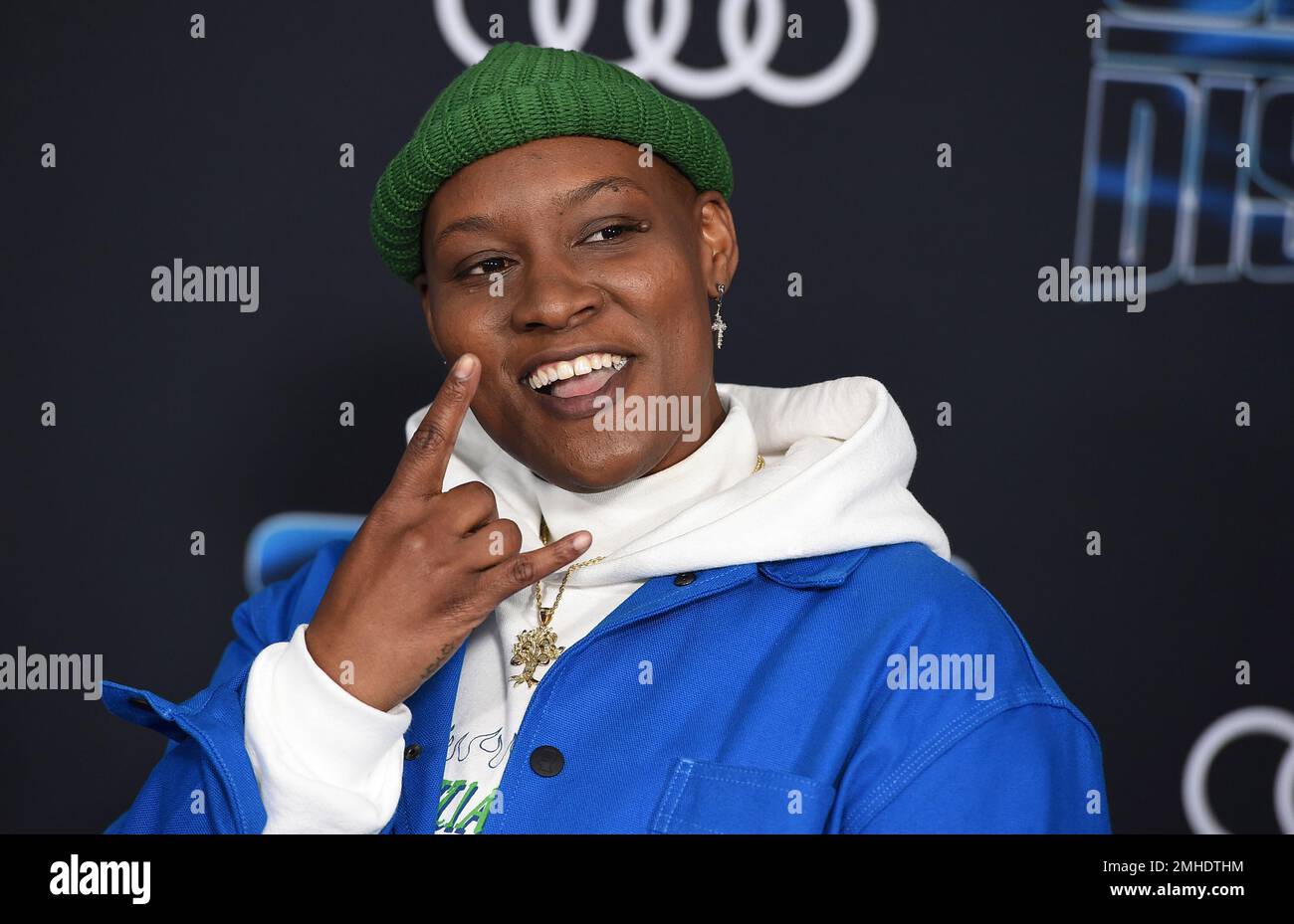 The Last Artful, Dodgr arrives at the world premiere of "Spies in ...