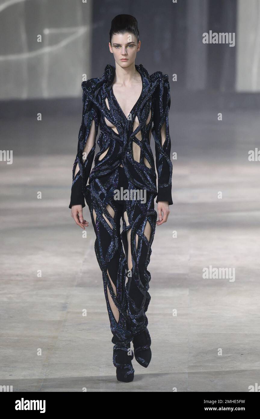 A model walks the runway during the Gaurav Gupta Haute Couture 2023 ...