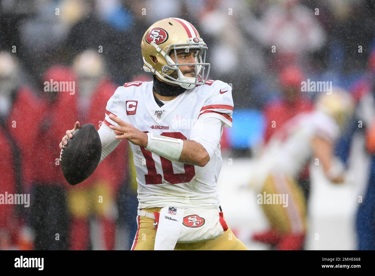 San Francisco 49ers quarterback Jimmy Garoppolo (10) looks to pass in ...
