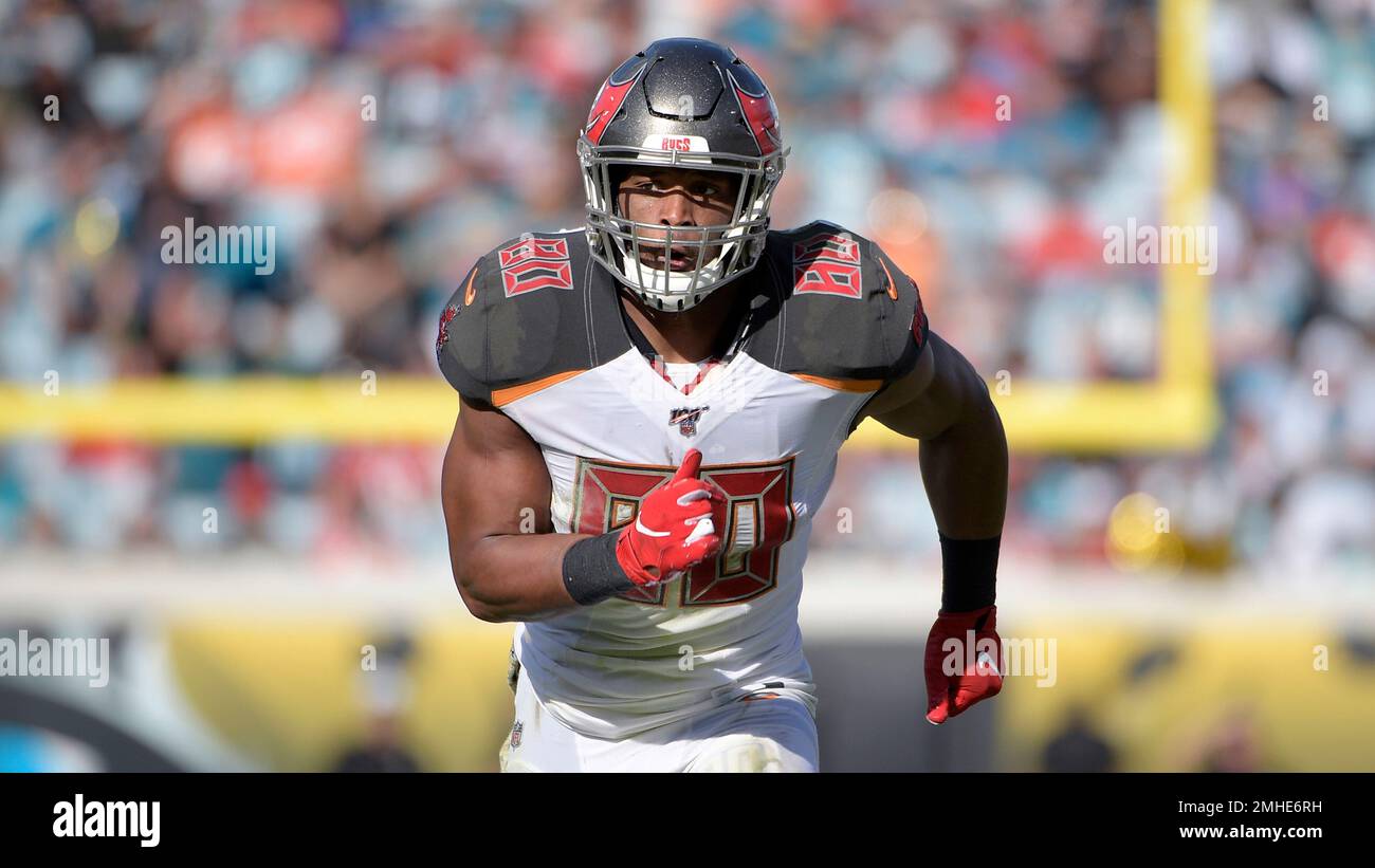 Tampa Bay Buccaneers tight end O.J. Howard (80) runs a route during the ...
