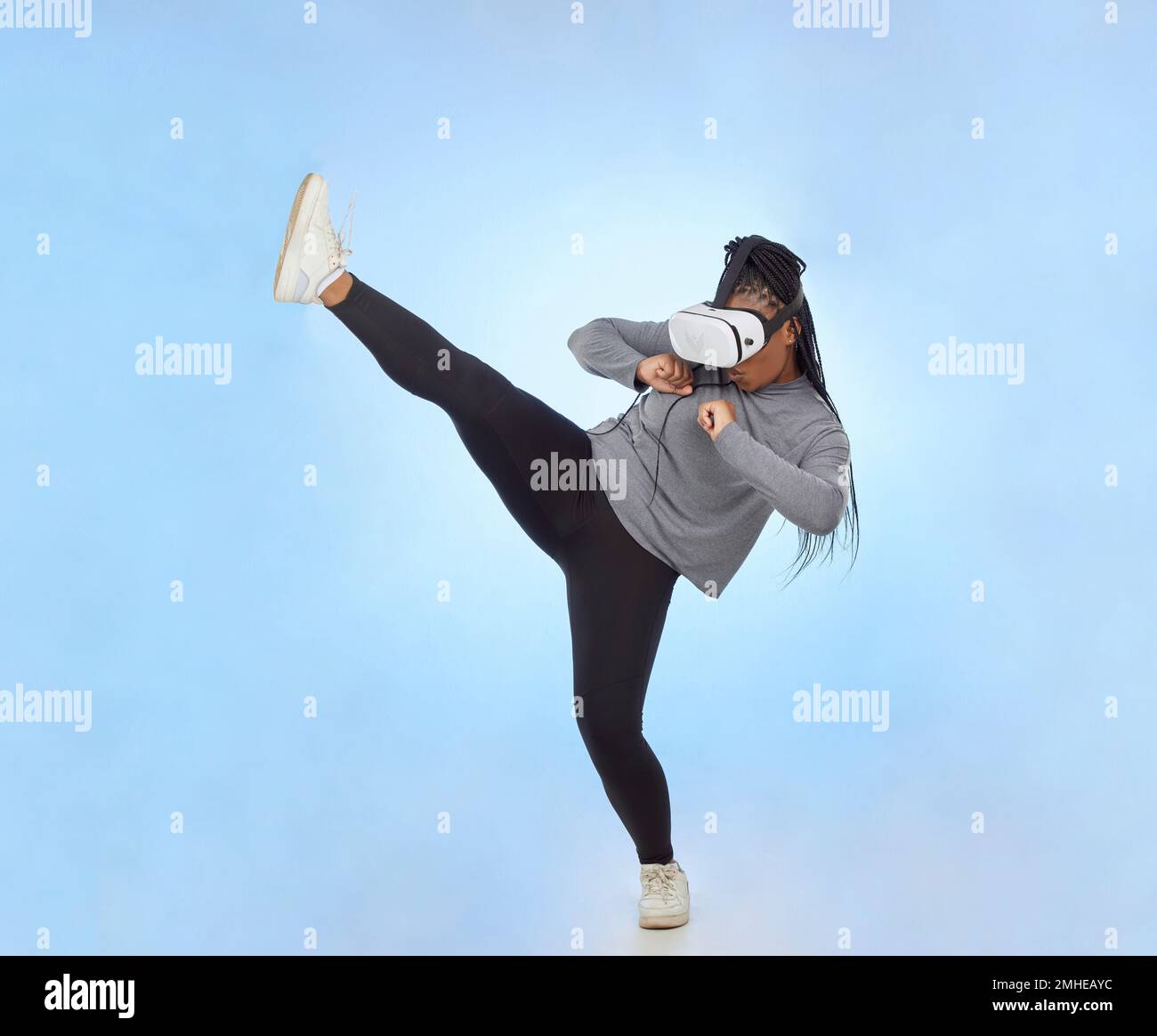 Woman kicking man hi-res stock photography and images - Alamy