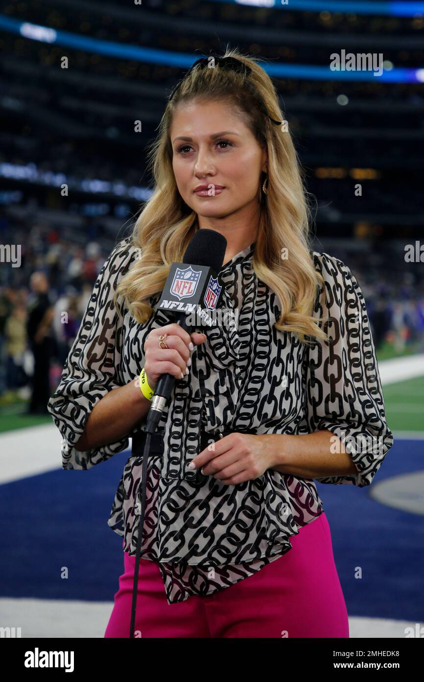 NFL Network reporter Jane Slater reports from an NFL football game ...