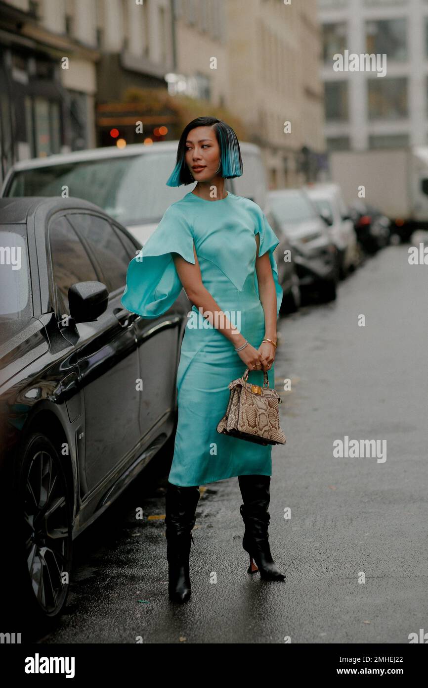 Street style, Molly Chiang arriving at Fendi Spring Summer 2023 Haute ...