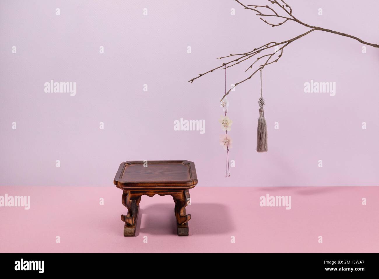 collection of korean traditional objects natural objet and Norigae ...