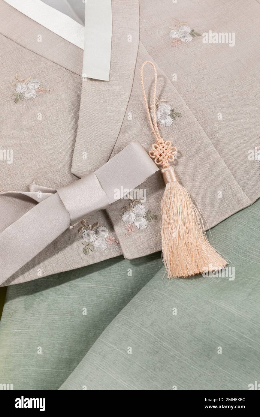 Korean norigae hi-res stock photography and images - Alamy