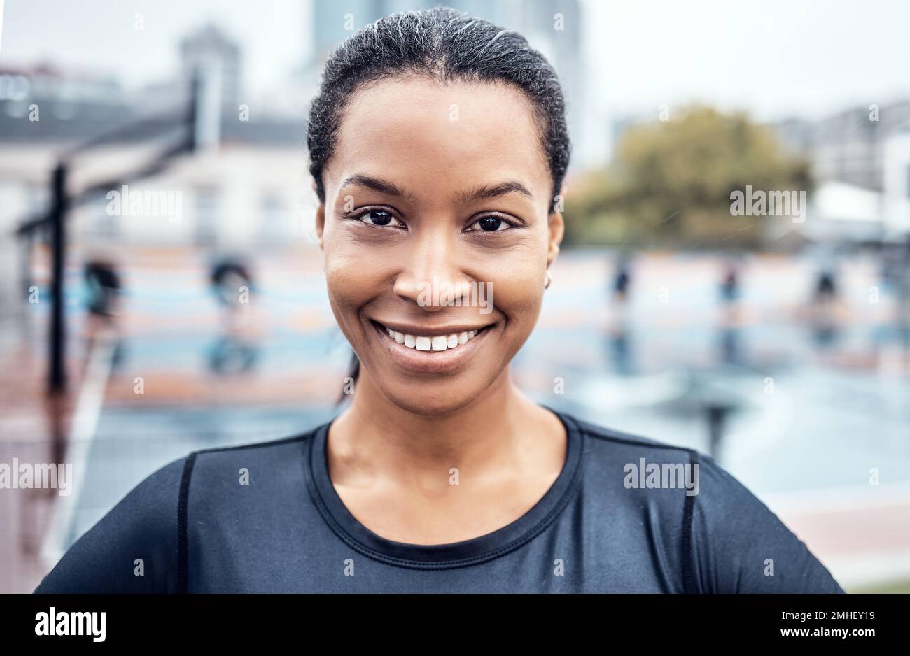 Face happy athletic woman hi-res stock photography and images - Alamy