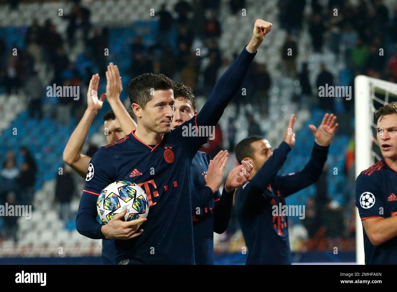 Bayern's Robert Lewandowski salutes fans after the Champions League ...