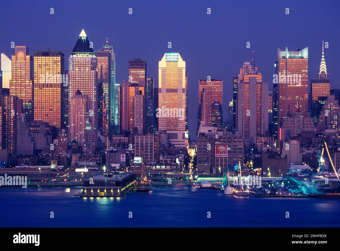 1992 HISTORICAL MIDTOWN SKYLINE HUDSON RIVER MANHATTAN NEW YORK CITY ...