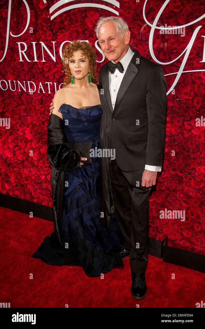 Bernadette Peters and Victor Garber attend the 2019 Princess Grace ...