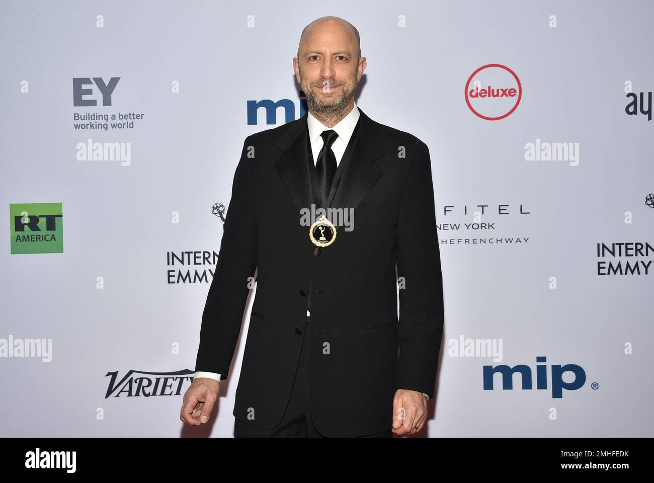 Michael Epstein arrives at the 47th International Emmy Awards gala at ...