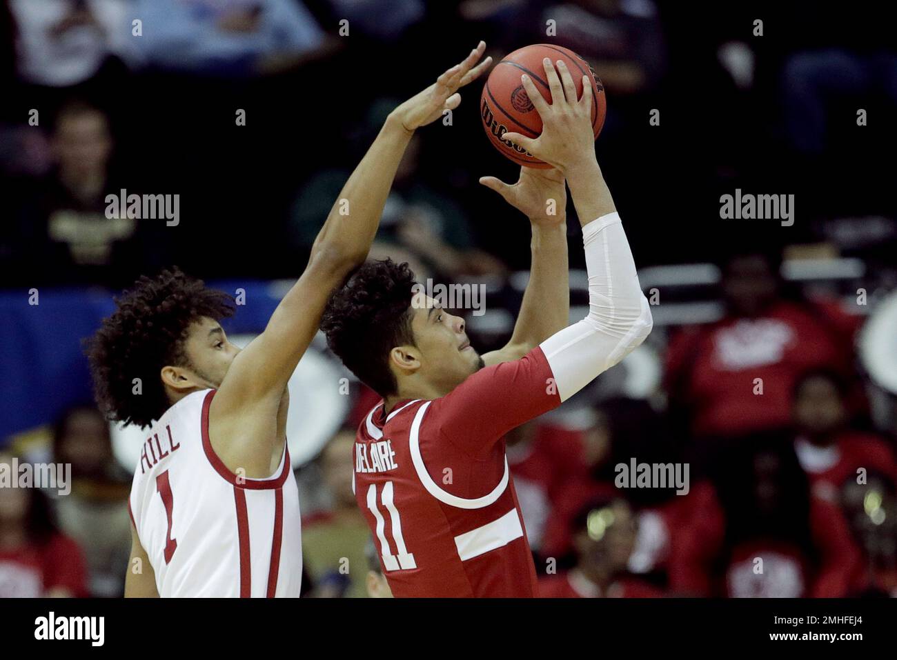Stanford forward Jaiden Delaire (11) shoots under pressure from ...