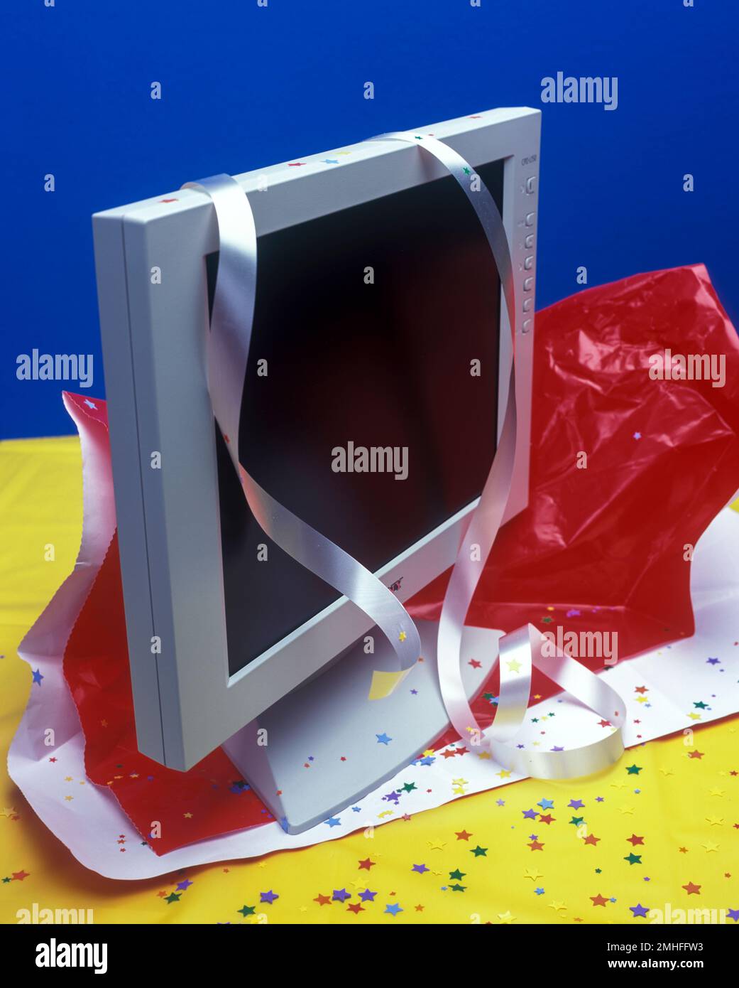 1990s desktop computer hi-res stock photography and images - Alamy