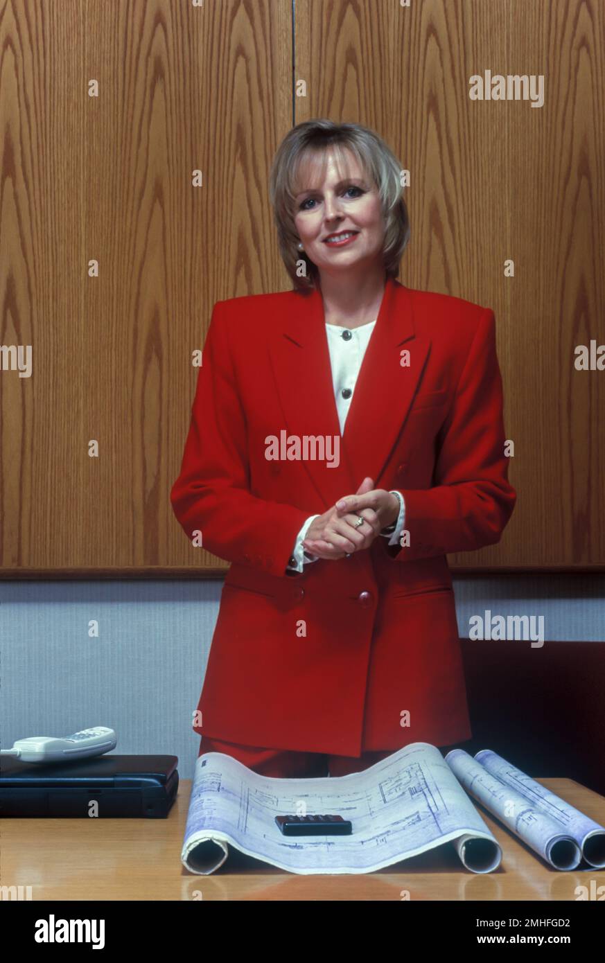 Female office worker dress hi-res stock photography and images - Alamy