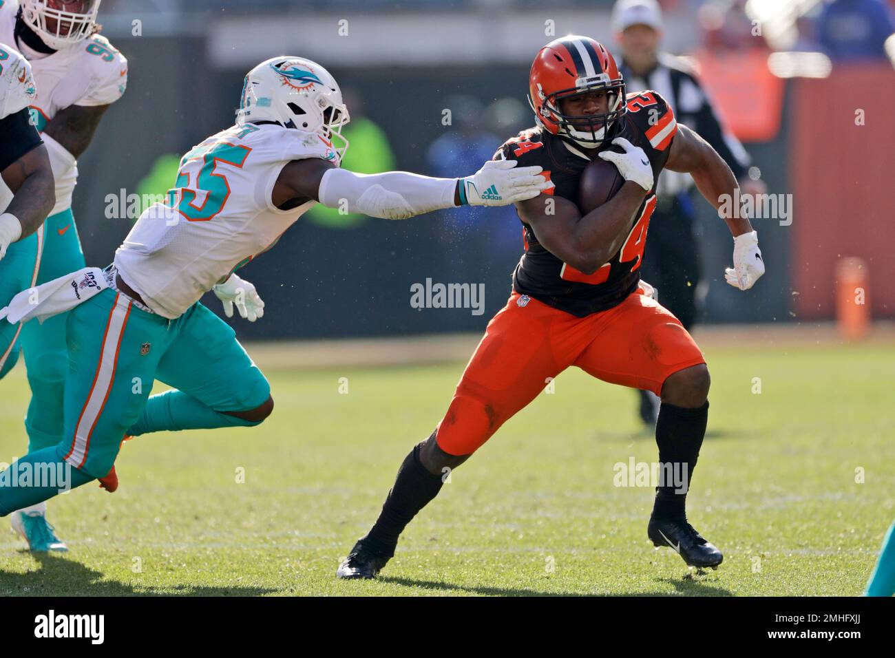 Cleveland Browns running back Nick Chubb (24) rushes during the first ...