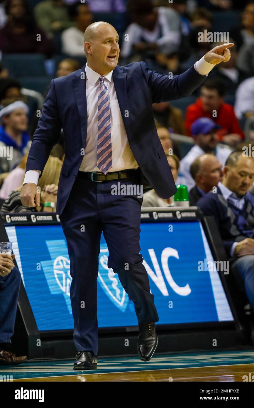 Chicago Bulls' head coach Jim Boylen points his squad in the right ...