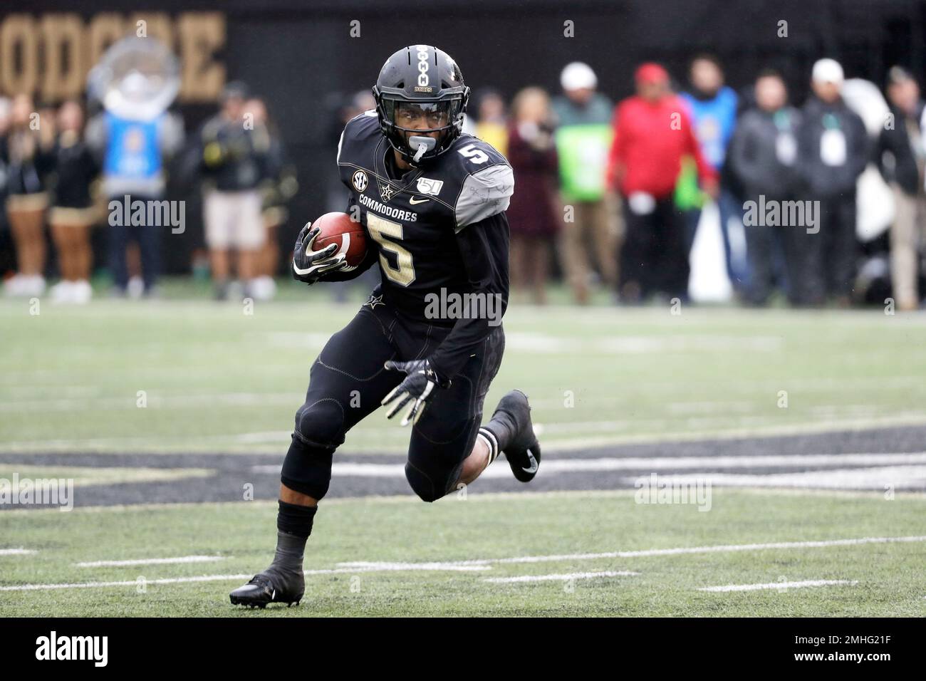 Vanderbilt running back Ke'Shawn Vaughn plays against ETSU in the first ...