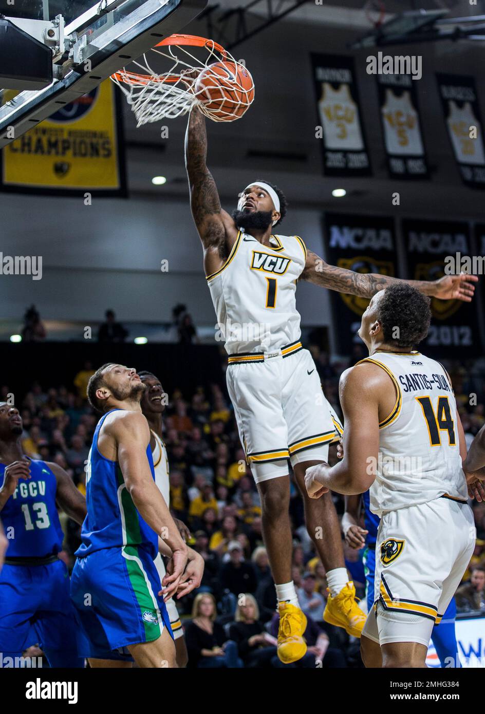 Virginia Commonwealth guard Mike'L Simms (1) dunks during the second ...