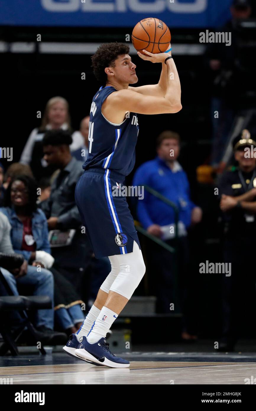 Dallas Mavericks forward Justin Jackson (44) goes up to shoot a three ...