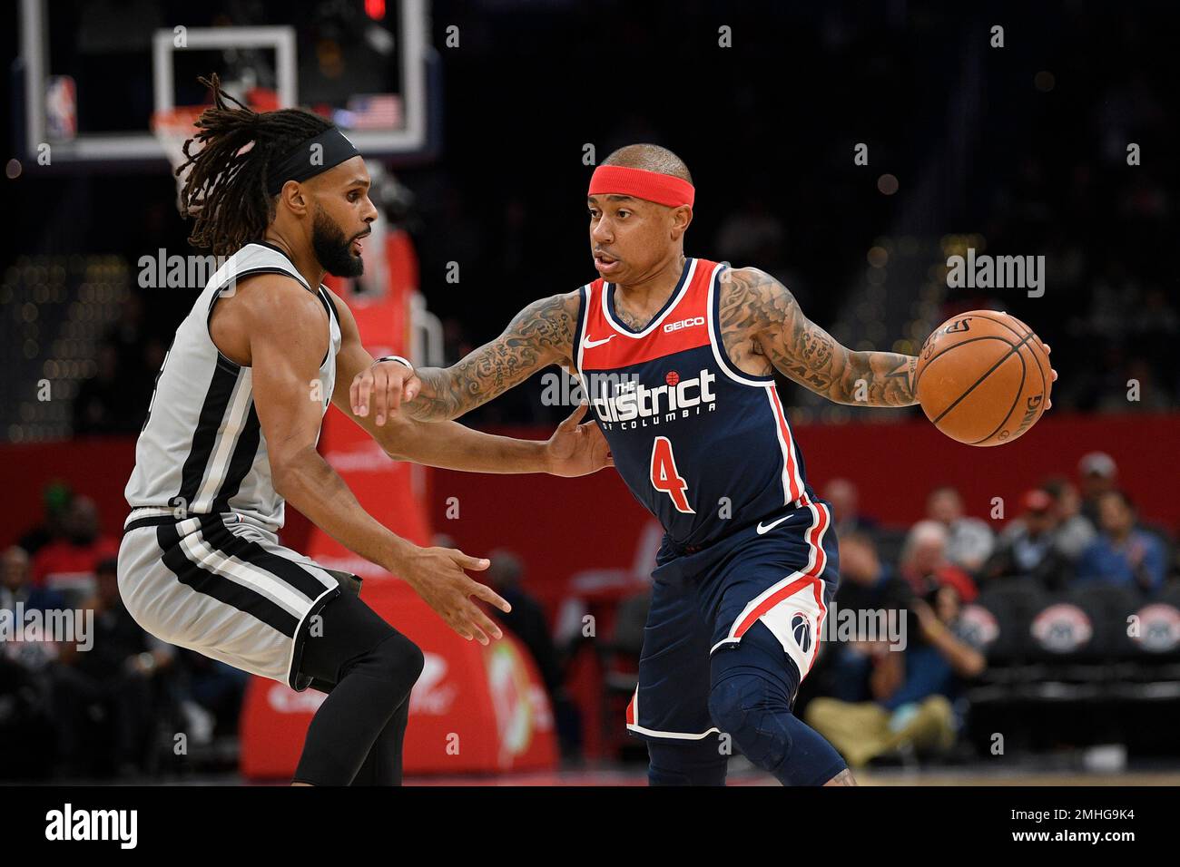 Washington Wizards guard Isaiah Thomas (4) dribbles the ball against ...