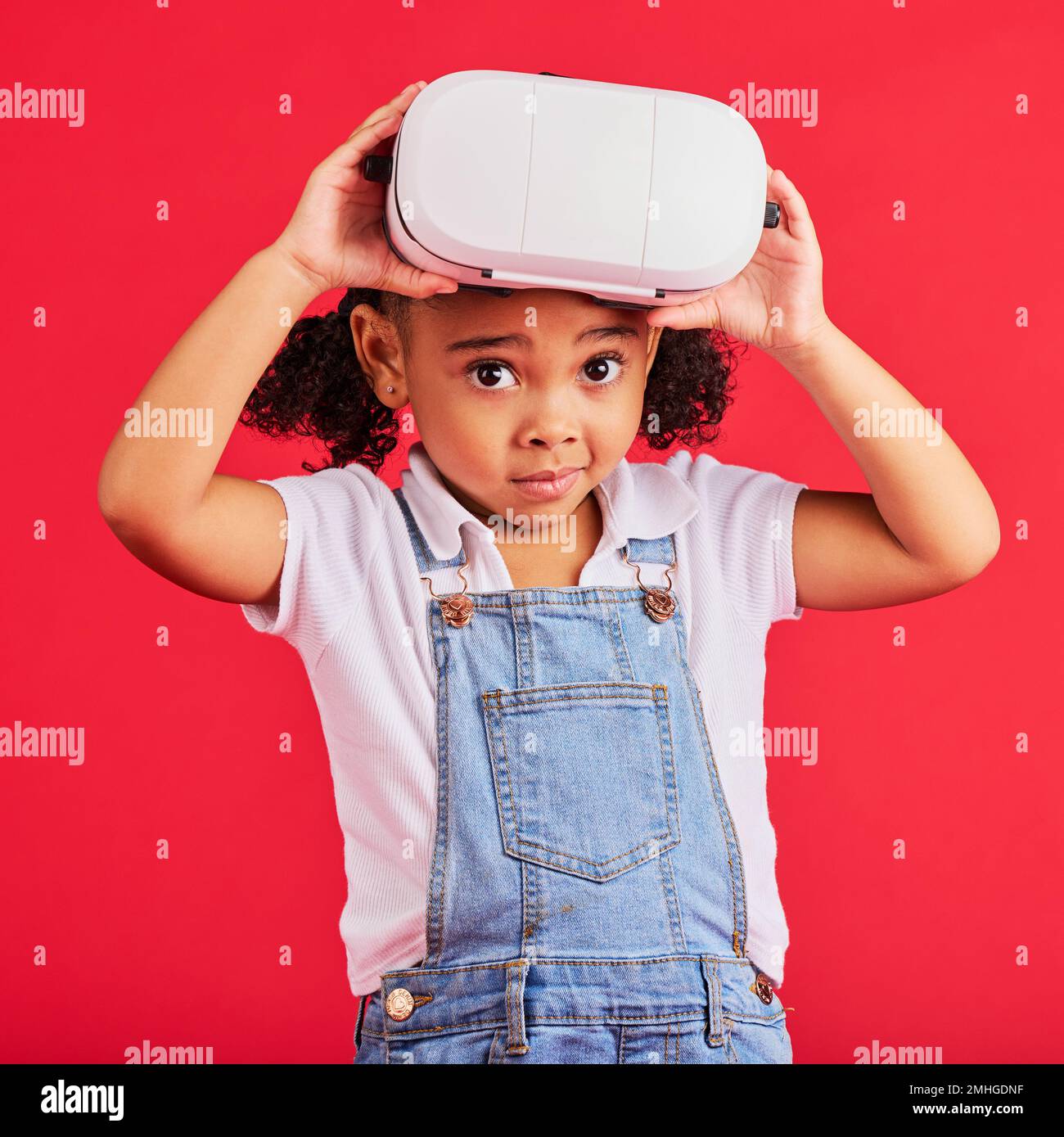Girl gamer esport hi-res stock photography and images - Alamy