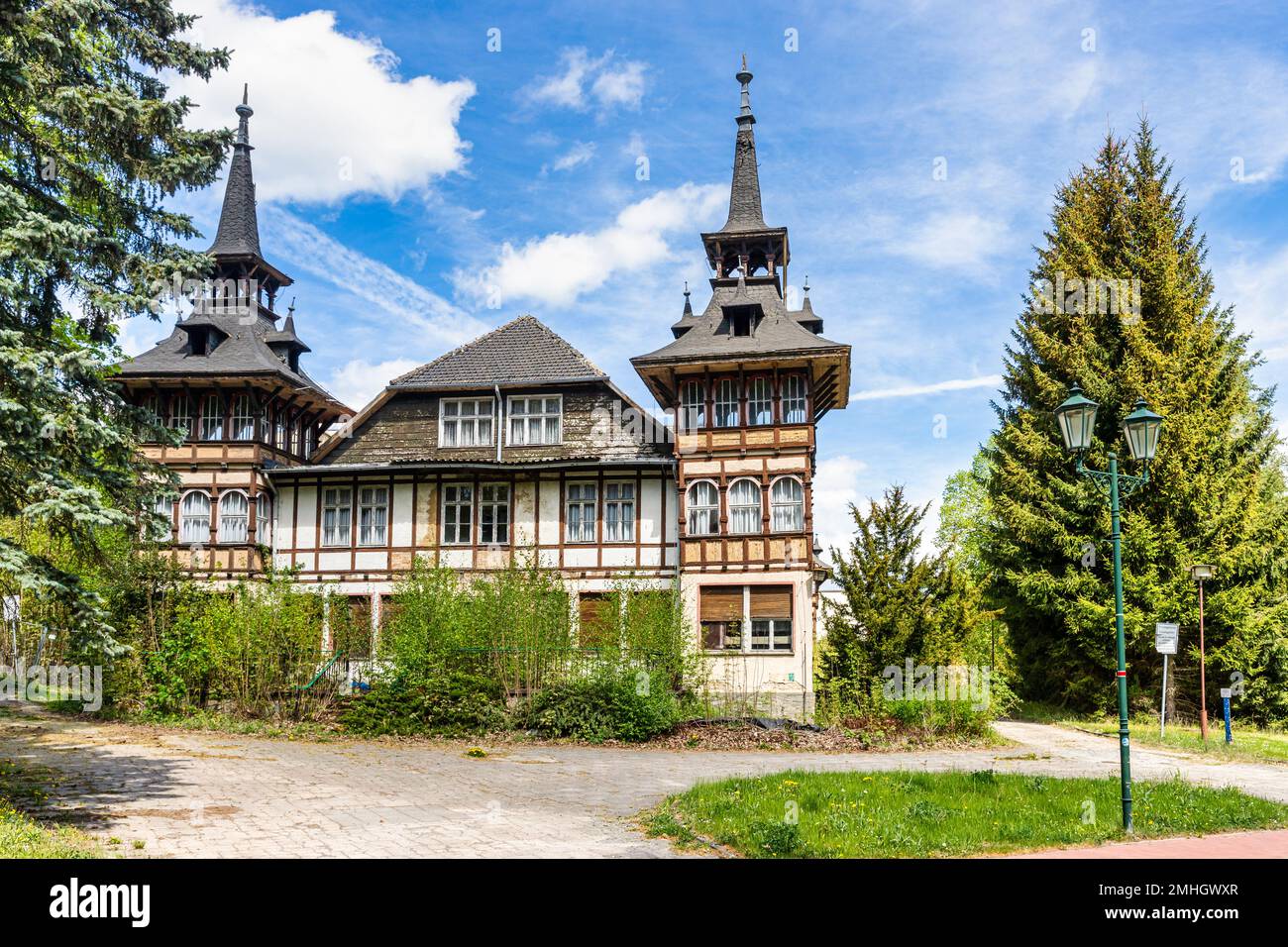 ehemaliges Eisenbahner Hotel Alexisbad Harz Stock Photo - Alamy